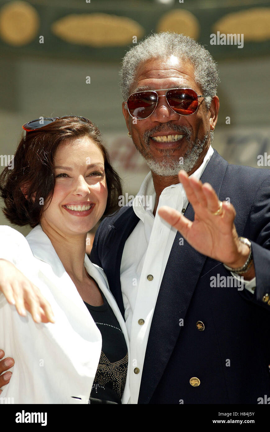 ASHLEY JUDD & MORGAN FREEMAN MORGAN FREEMAN HANDPRINT EVENT GRAUMAN'S ...