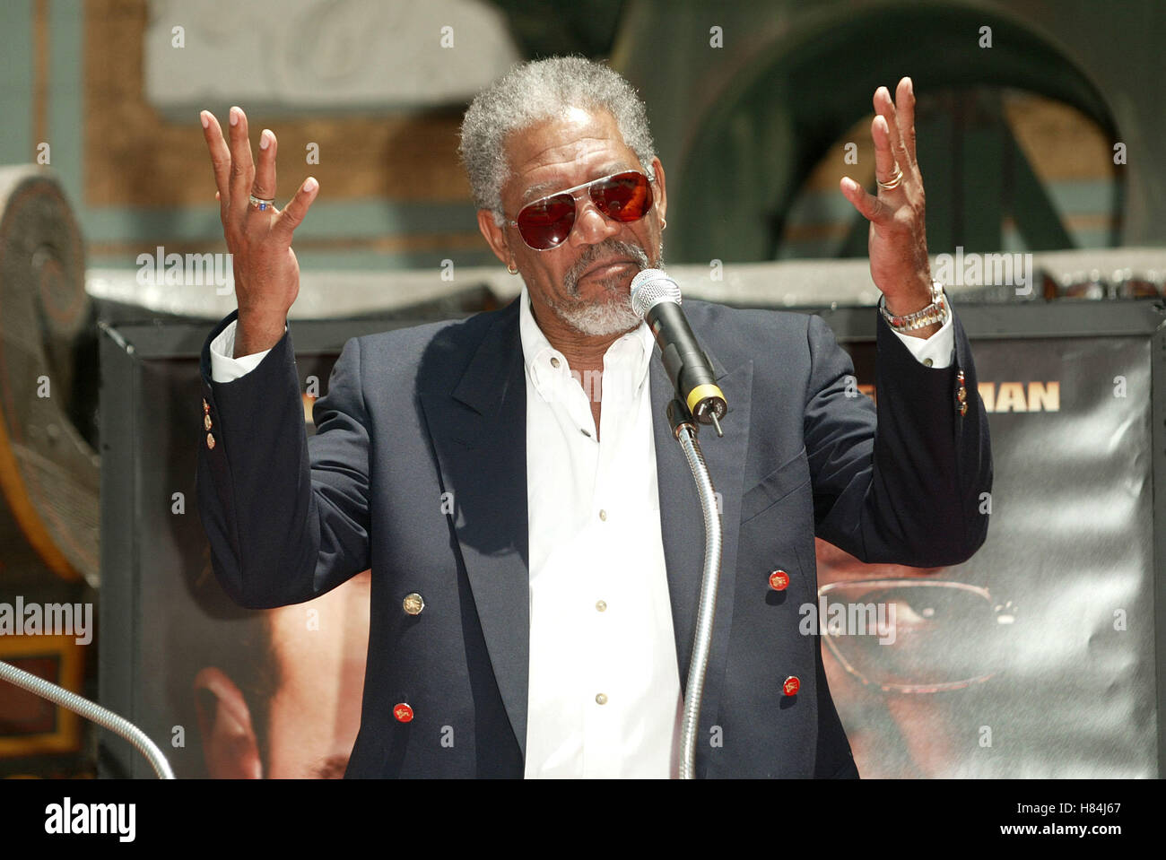 MORGAN FREEMAN MORGAN FREEMAN HANDPRINT EVENT GRAUMAN'S CHINESE THEATRE ...