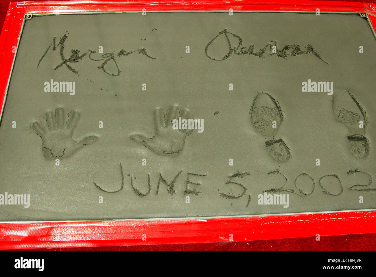 MORGAN FREEMAN'S HANDPRINTS MORGAN FREEMAN HANDPRINT EVENT GRAUMAN'S ...