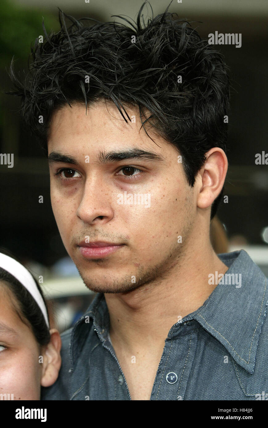WILMER VALDERRAMA SCOOBY-DOO WORLD PREMIERE GRAUMAN'S CHINESE THEATRE ...