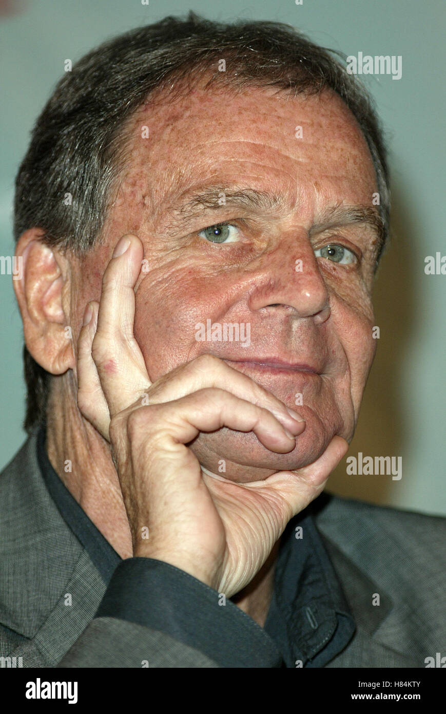 Qantas ceo geoff dixon hi-res stock photography and images - Alamy