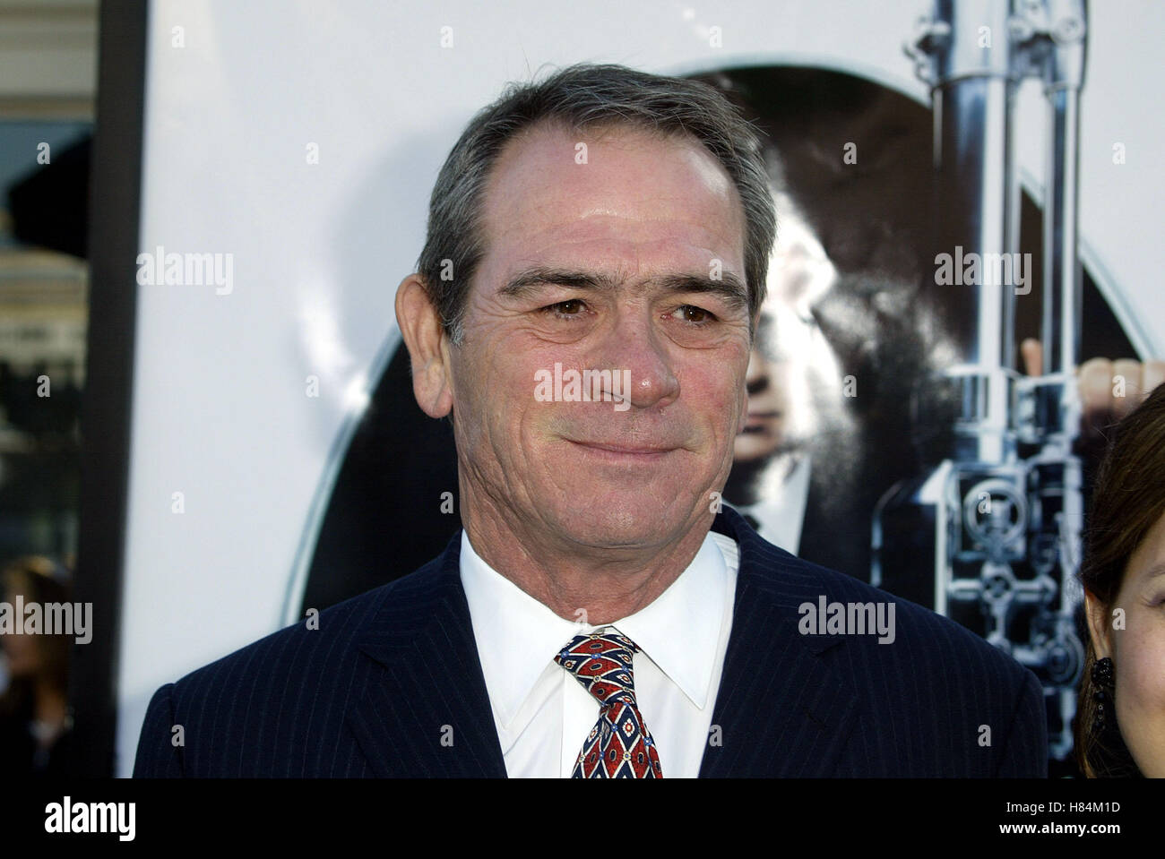 TOMMY LEE JONES MEN IN BLACK II PREMIERE LOS ANGELES MANN VILLAGE ...