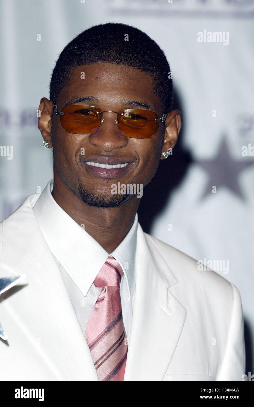 USHER 2ND ANNUAL BET AWARDS KODAK THEATRE HOLLYWOOD LOS ANGELES USA 25 ...