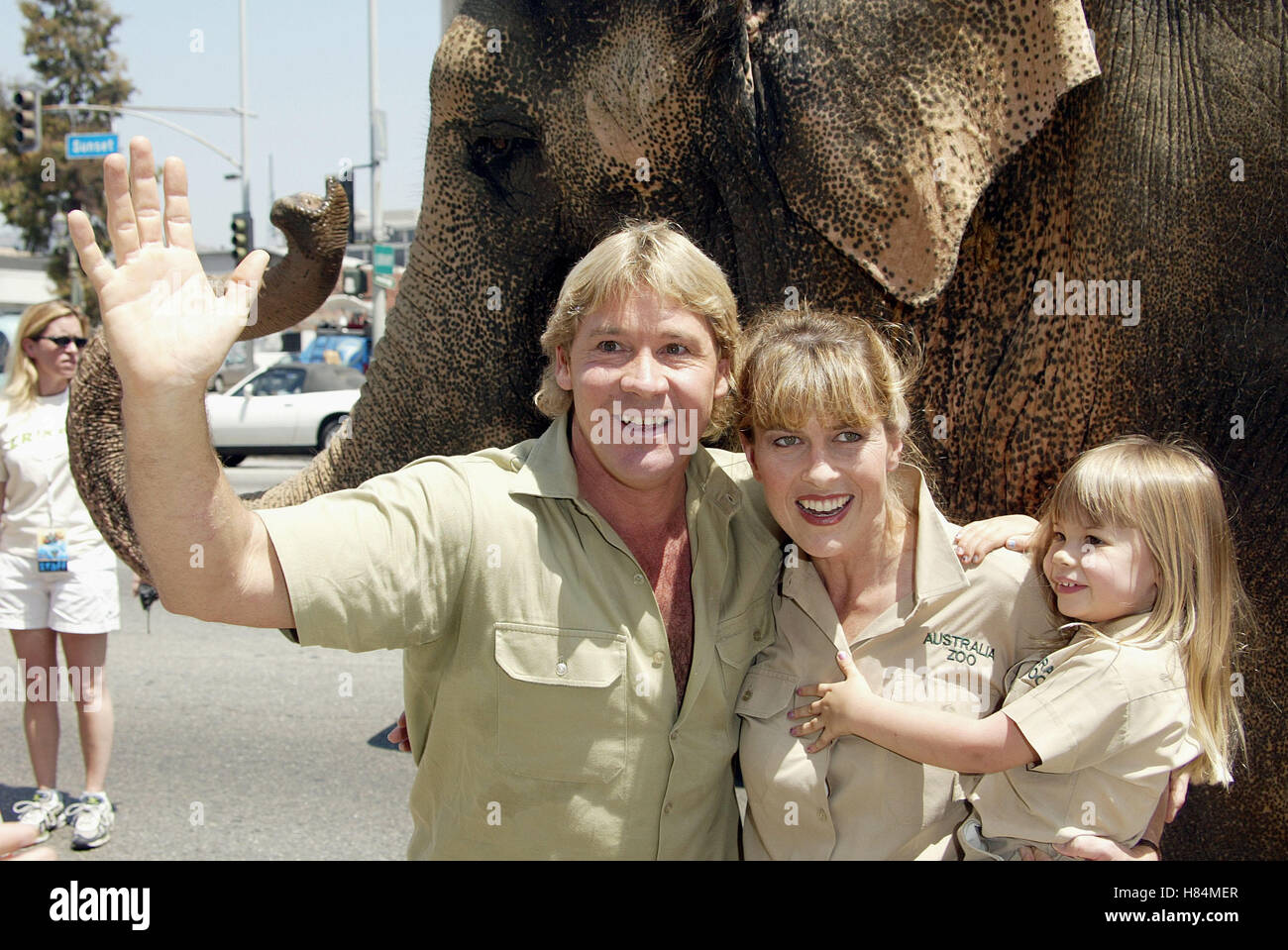 STEVE IRWIN TERRI IRWIN & BINDY IRWIN CROCODILE HUNTER WORLD PREMIE ...