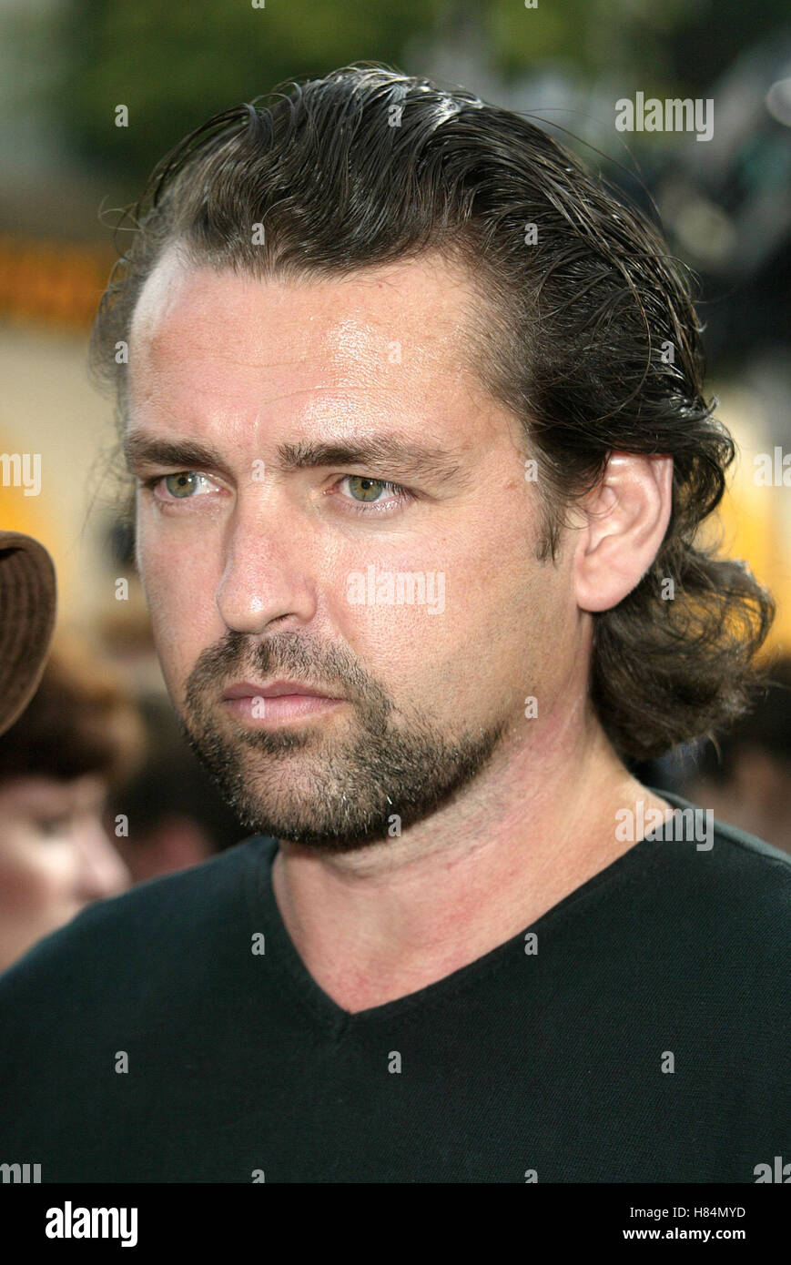 ANGUS MACFADYEN REIGN OF FIRE FILM PREMIERE WESTWOOD LOS ANGELES USA 09 ...