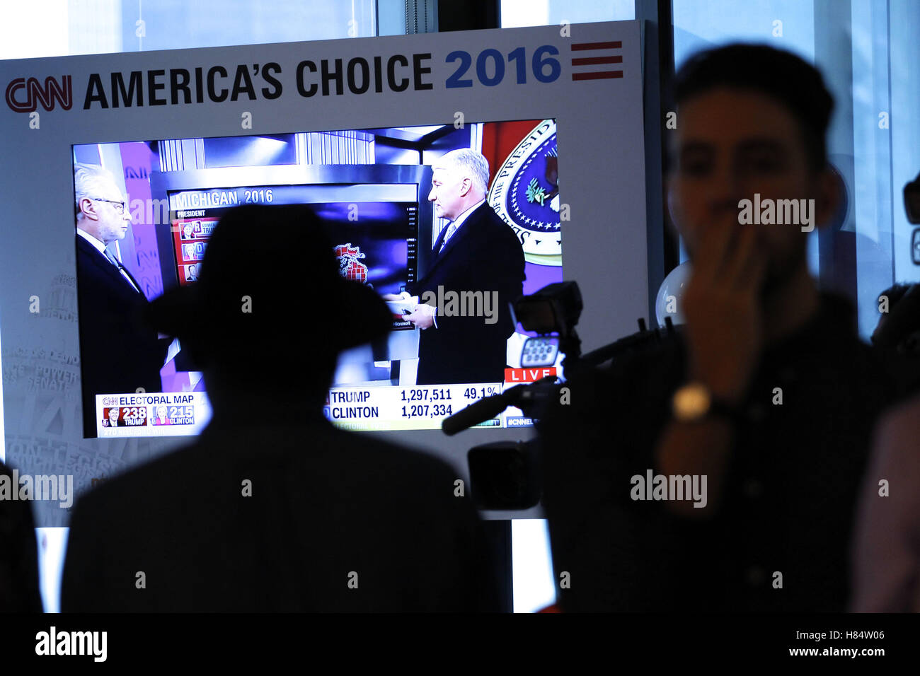 American election tv hi-res stock photography and images - Alamy