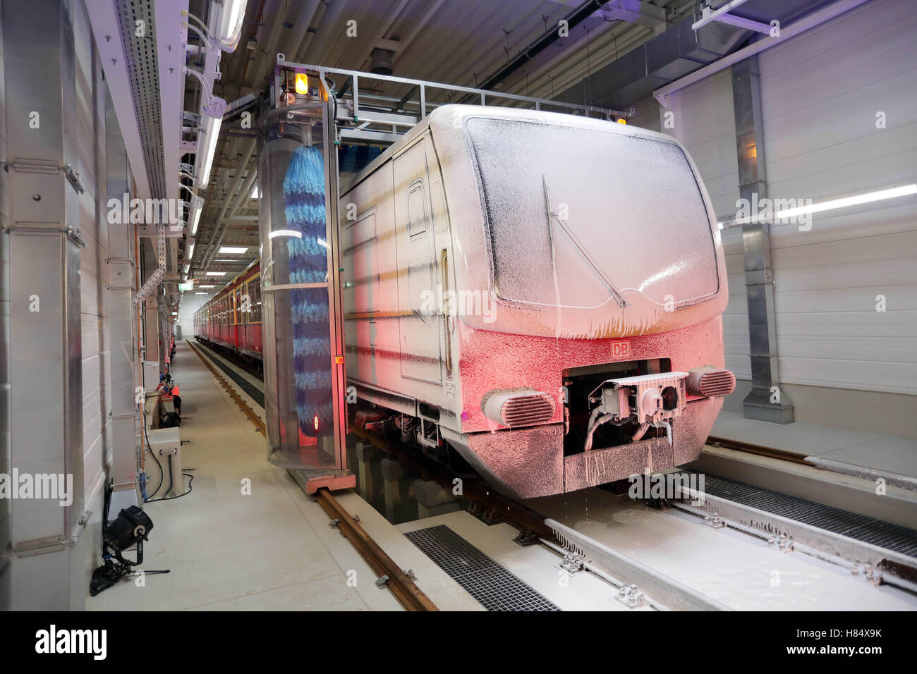Berlin, Germany. 09th Nov, 2016. An S-Bahn city train is cleaned in the ...