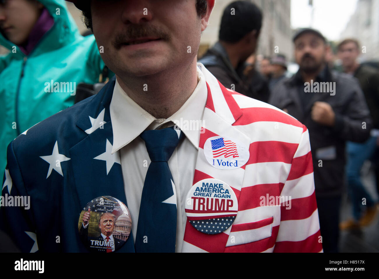 New York, NY, USA. 9th Nov, 2016. A supporter of Donald Trump outside ...