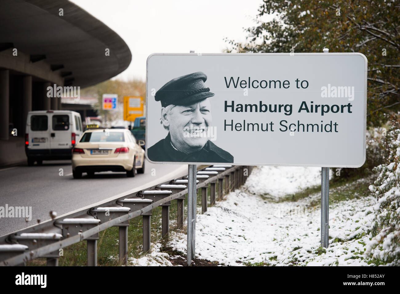 Welcome in germany road sign hi-res stock photography and images - Alamy