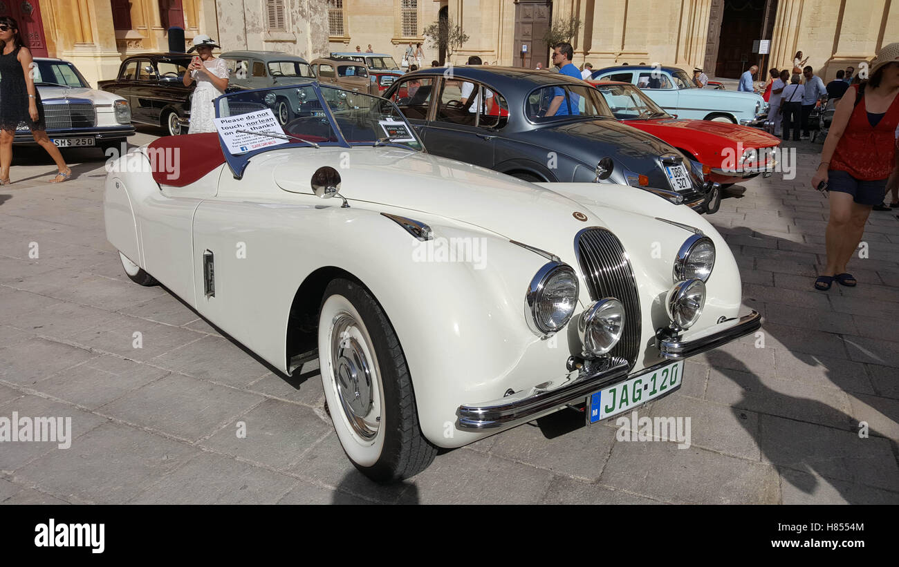 Malta circuit hi-res stock photography and images - Alamy