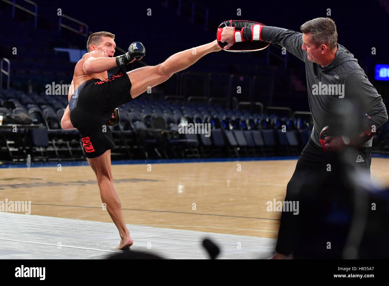 Thompson holds hi-res stock photography and images - Alamy