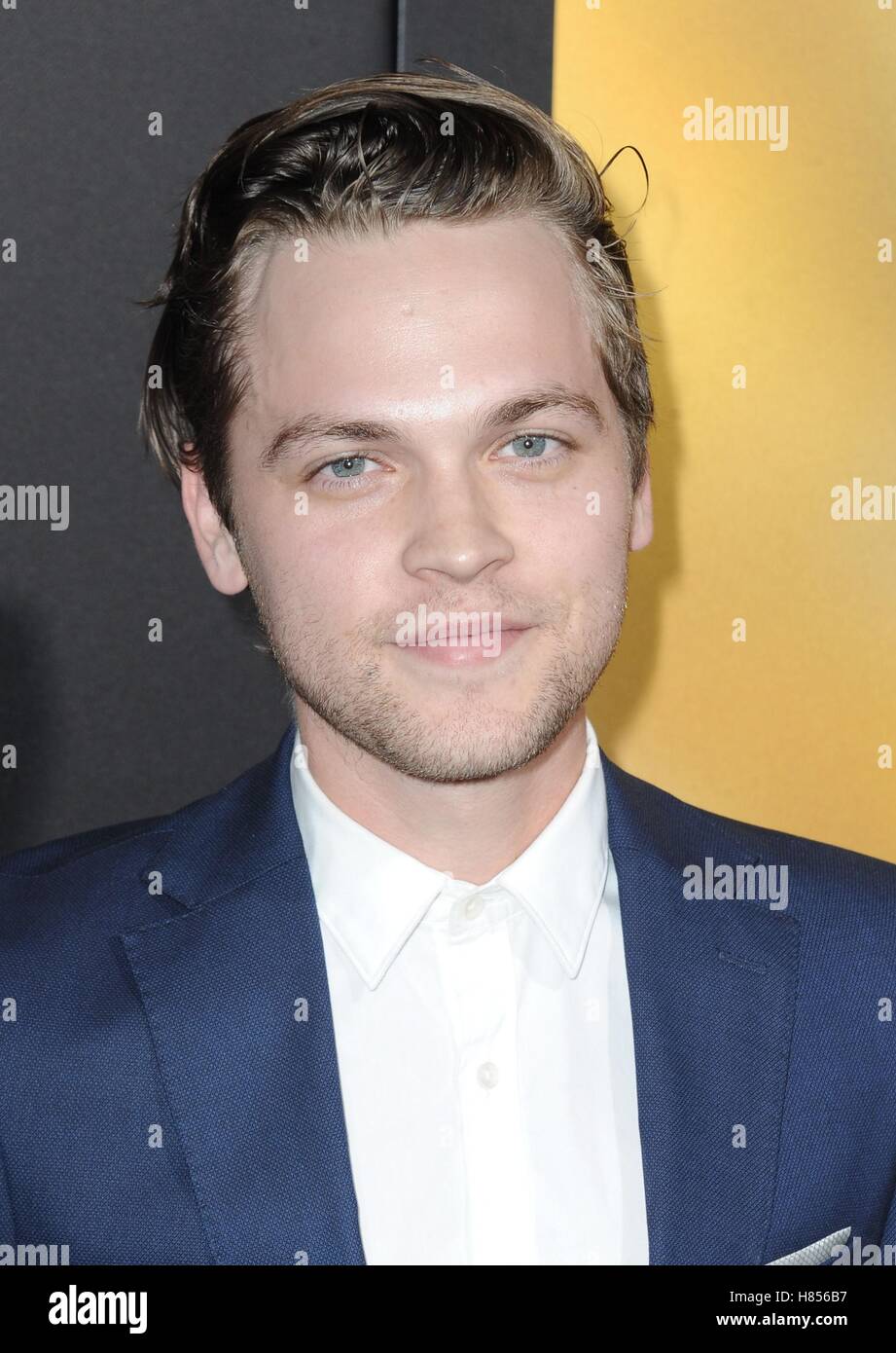 Los Angeles, CA, USA. 9th Nov, 2016. Alexander Calvert at arrivals for ...