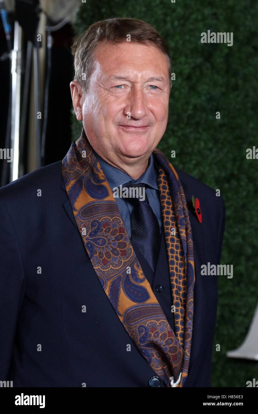 Los Angeles, CA, USA. 9th Nov, 2016. Steven Knight at arrivals for ...