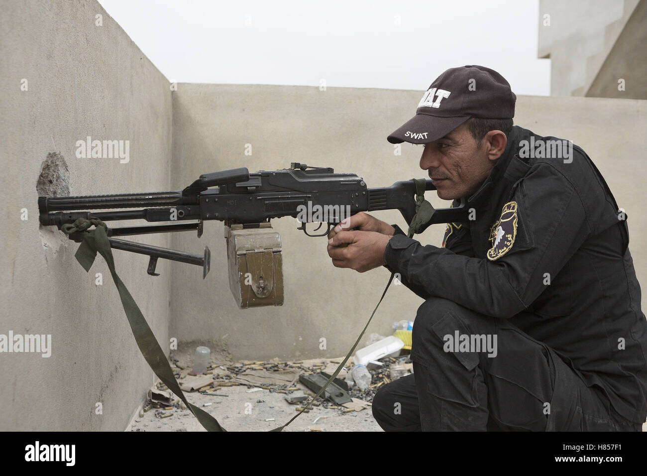 Mosul, Nineveh, Iraq. 10th Nov, 2016. 10/11/2016. Mosul, Iraq. An Iraqi ...
