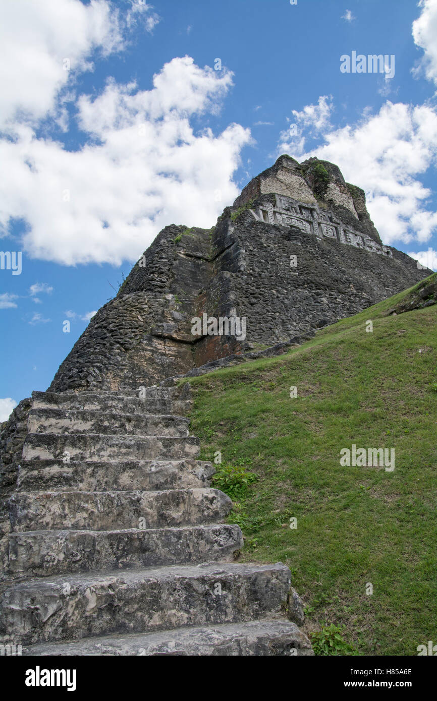 El Castillo, Mayan ruins, Xunantunich, Belize Stock Photo - Alamy