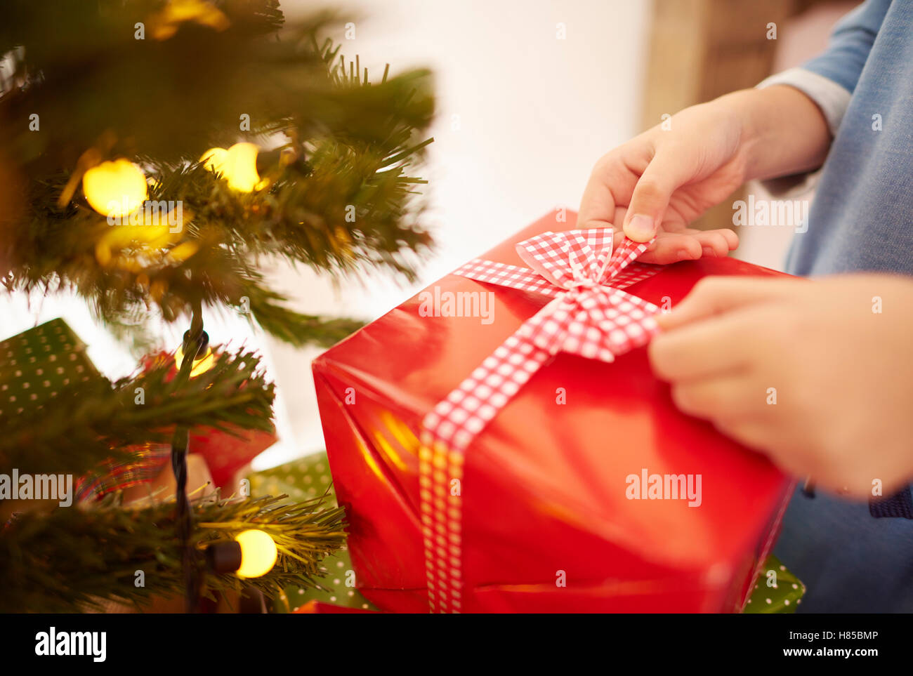 Close up of red Christmas present Stock Photo - Alamy