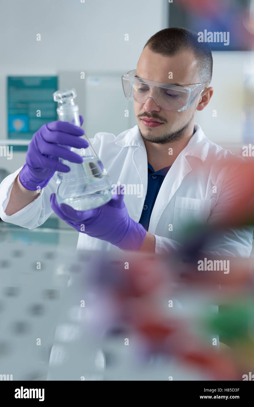 Chemist at work Stock Photo - Alamy