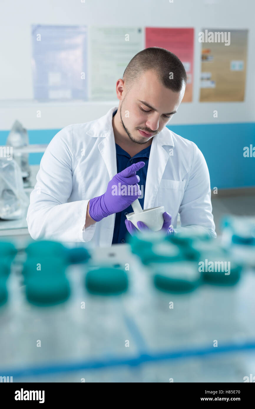 Chemist at work Stock Photo - Alamy
