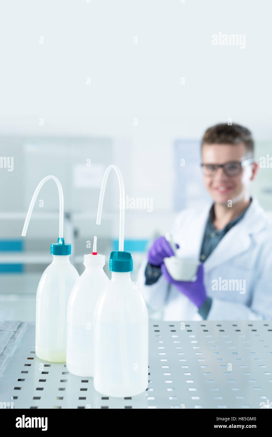 Chemist at work Stock Photo - Alamy
