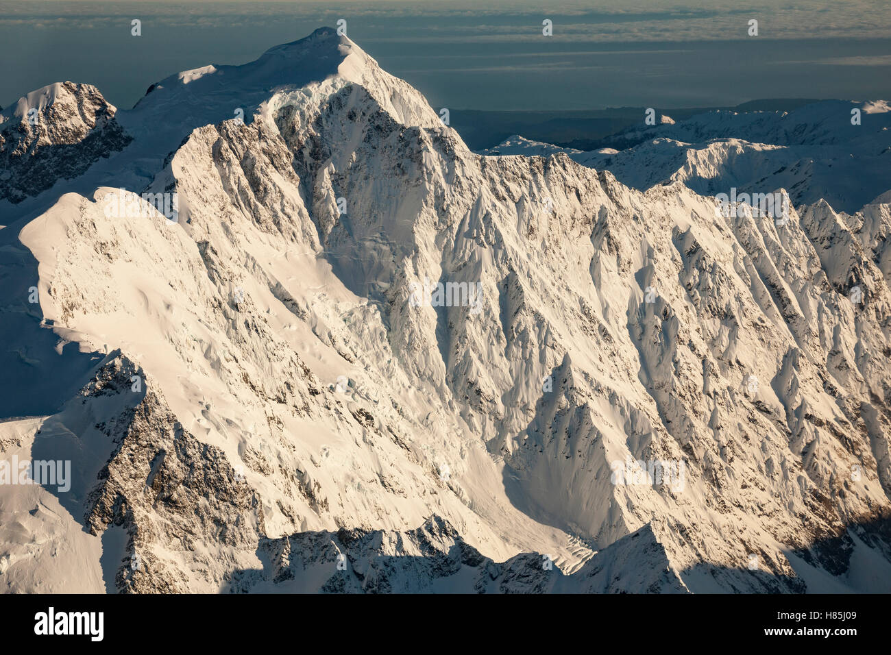 Mount Elie de Beaumont, Maximilian Ridge, Southern Alps, Mount Cook ...