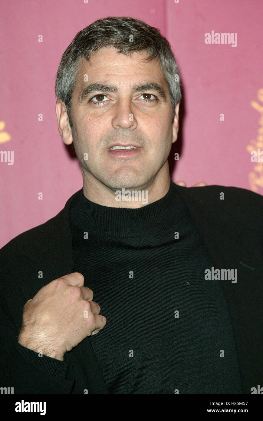 GEORGE CLOONEY BERLIN FILM FESTIVAL POTSDAMER PLATZ BERLIN GERMANY 08 ...