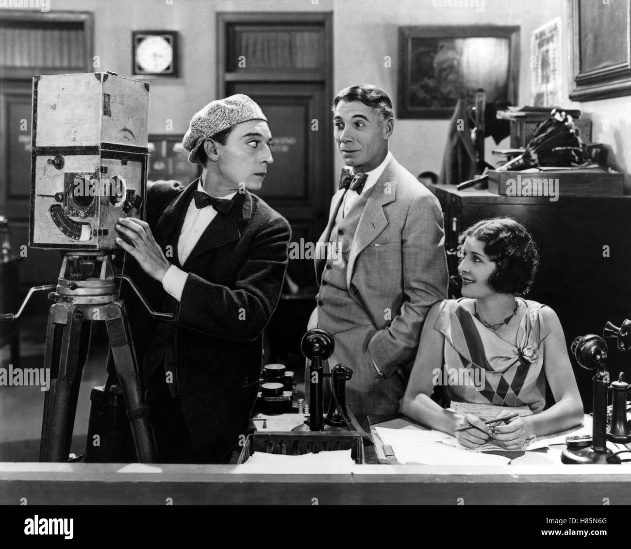 Edward sedgwick buster keaton hi-res stock photography and images - Alamy