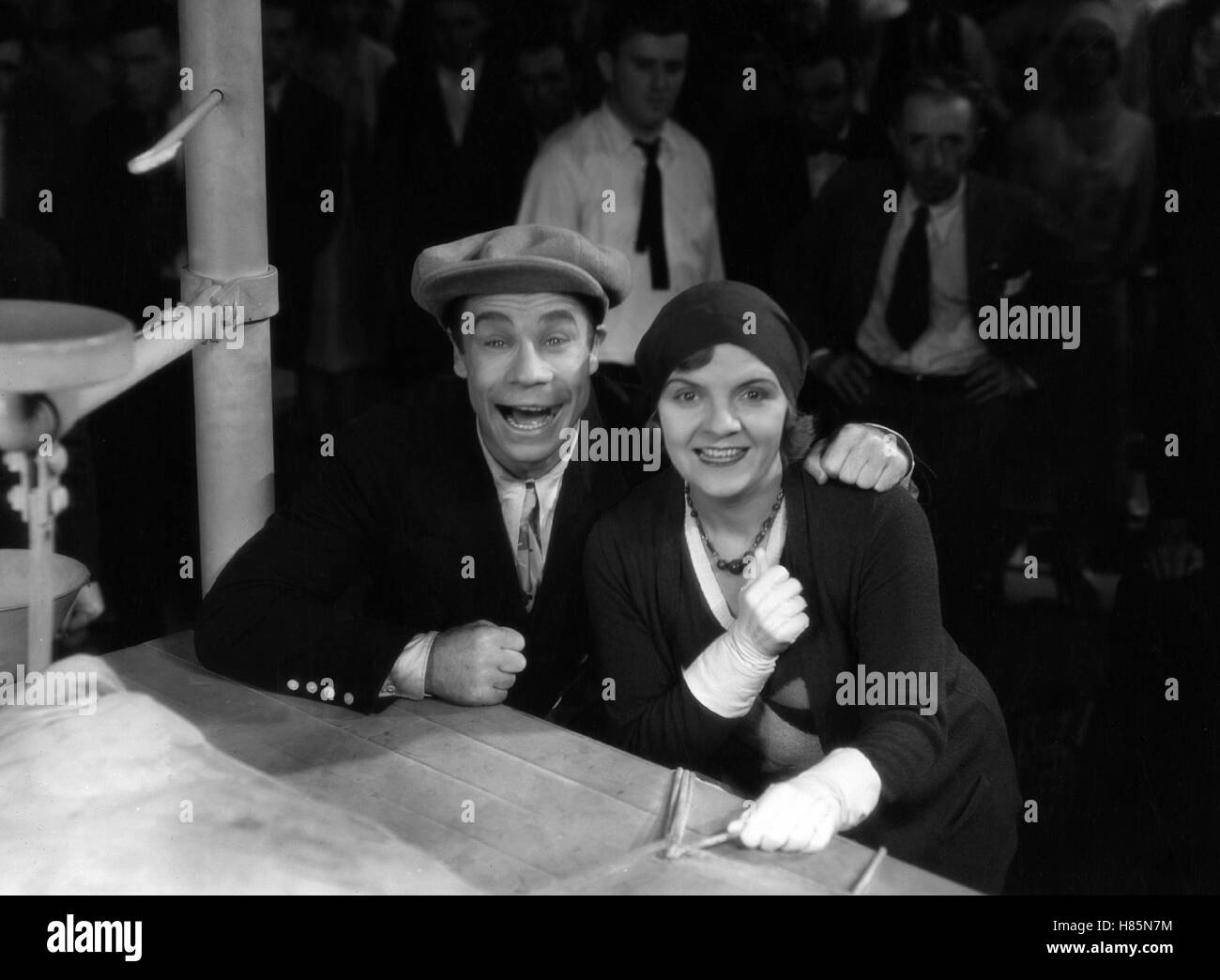 Alle Griffe erlaubt, (SIT TIGHT) USA 1931, Regie: Joe E. Brown, JOE E. BROWN Stock Photo - Alamy
