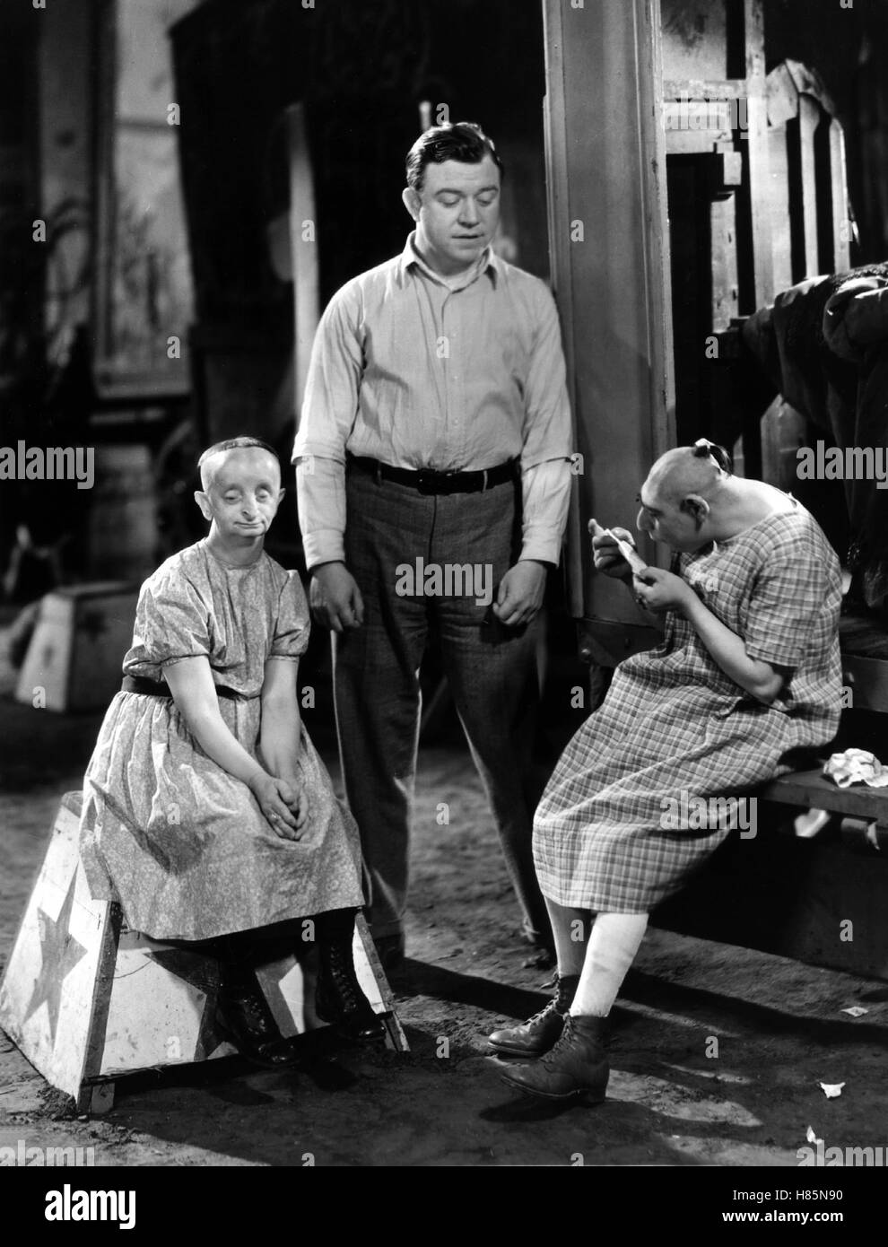 Tod browning freaks Black and White Stock Photos & Images - Alamy
