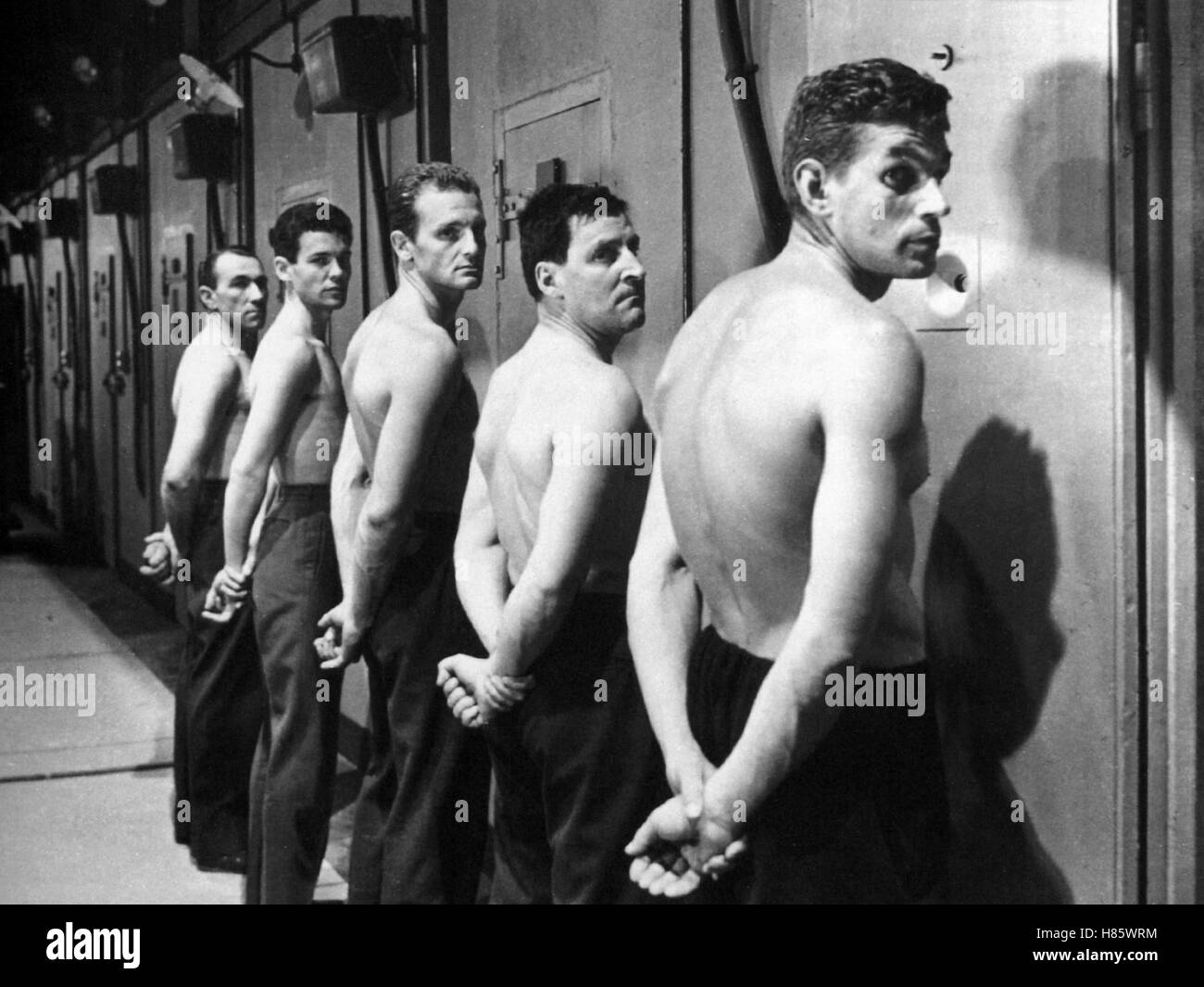 Le trou movie hi-res stock photography and images - Alamy