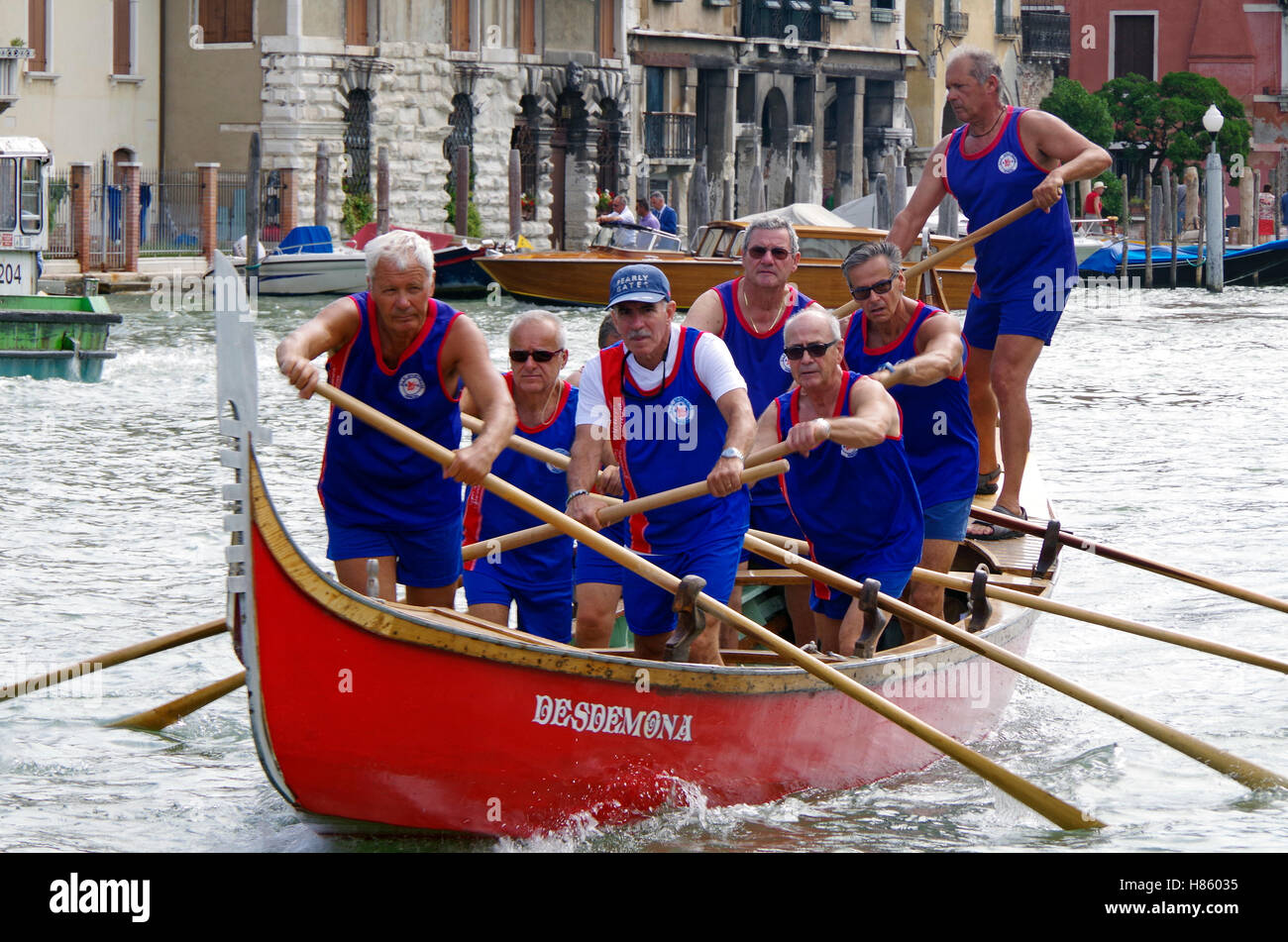 Oarsmen carrying boat hi-res stock photography and images - Alamy