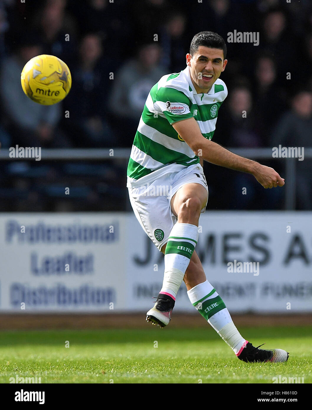Tom Rogic High Resolution Stock Photography and Images - Alamy