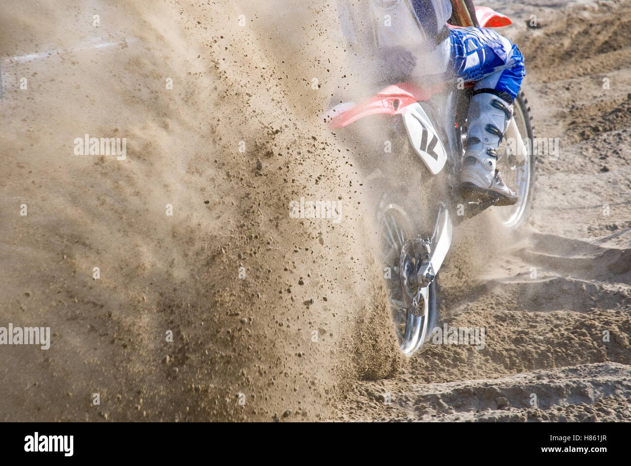 Motocross on the beach hi-res stock photography and images - Alamy