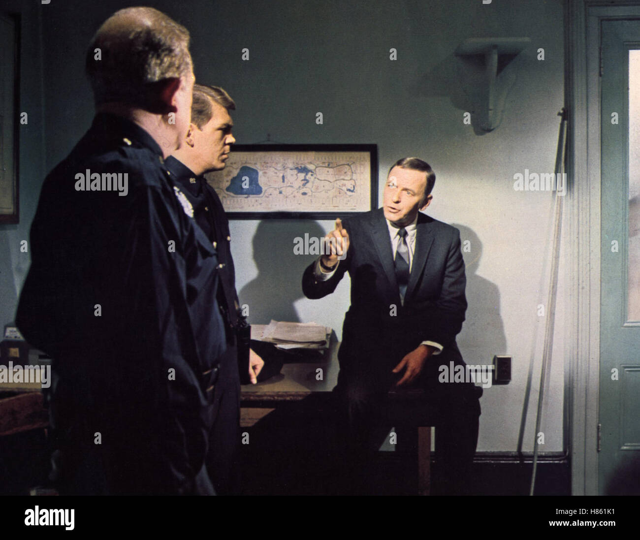 The detective 1968 frank sinatra hi-res stock photography and images ...