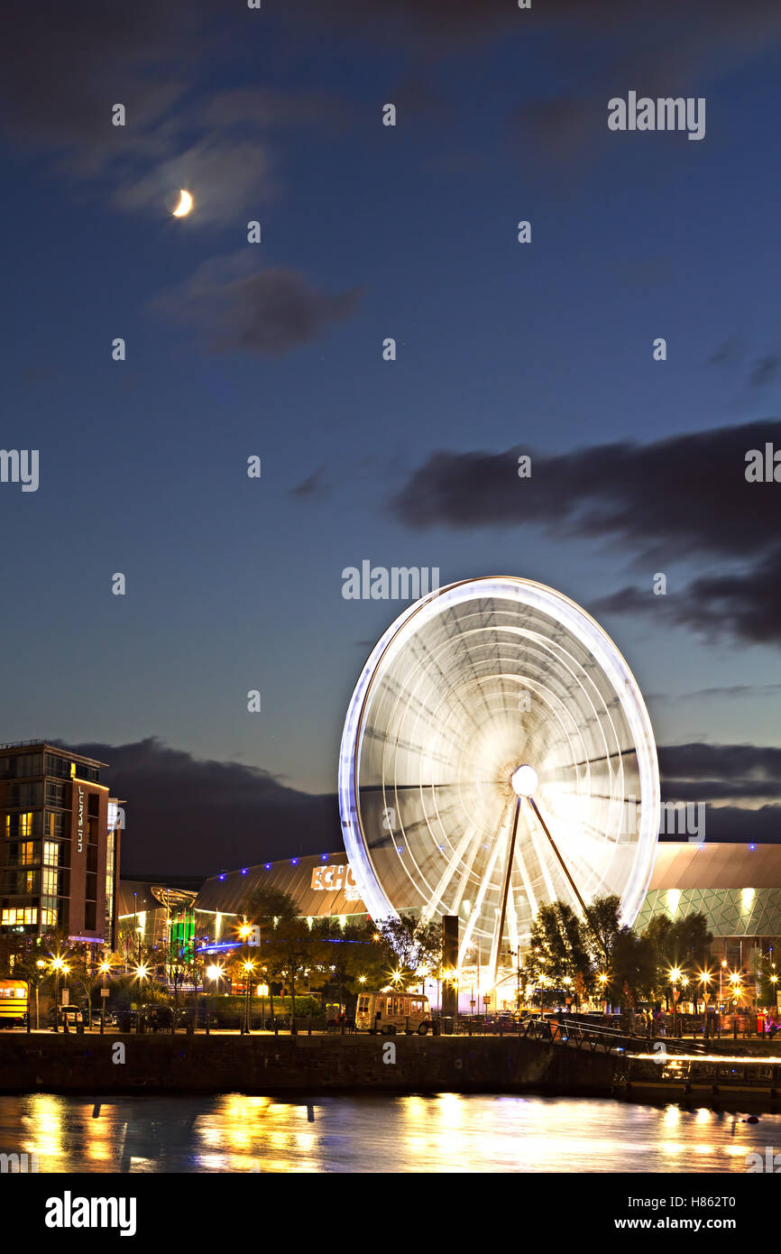 Big wheel at the Albert Dock Liverpool lit up at night Stock Photo - Alamy