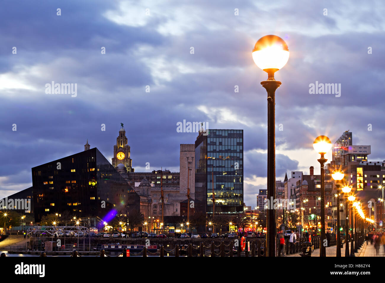 A view of Liverpool's waterfront buildings at night Stock Photo - Alamy