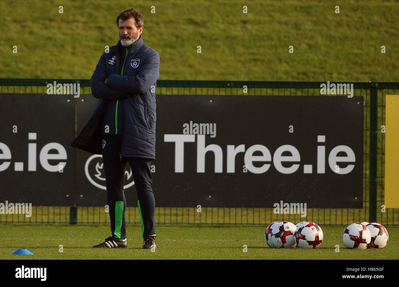 Republic of Ireland Assistant Manager Roy Keane during a team training ...