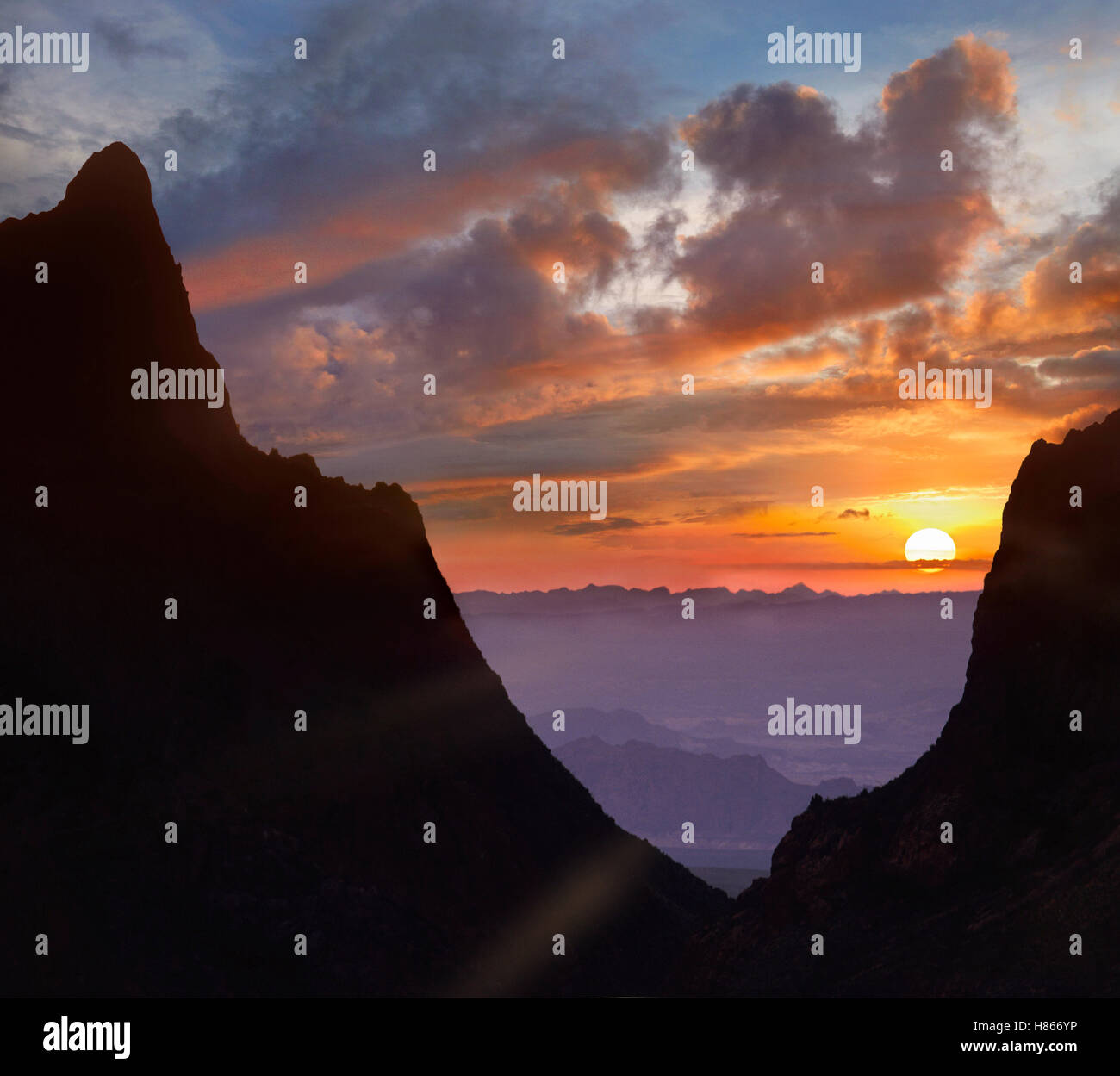 Rock formation at sunset, The Window, Big Bend National Park, Texas ...