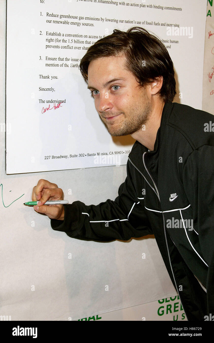 TOBEY MAGUIRE GOBAL GREEN PARTY HOLLYWOOD LOS ANGELES USA 12 August ...