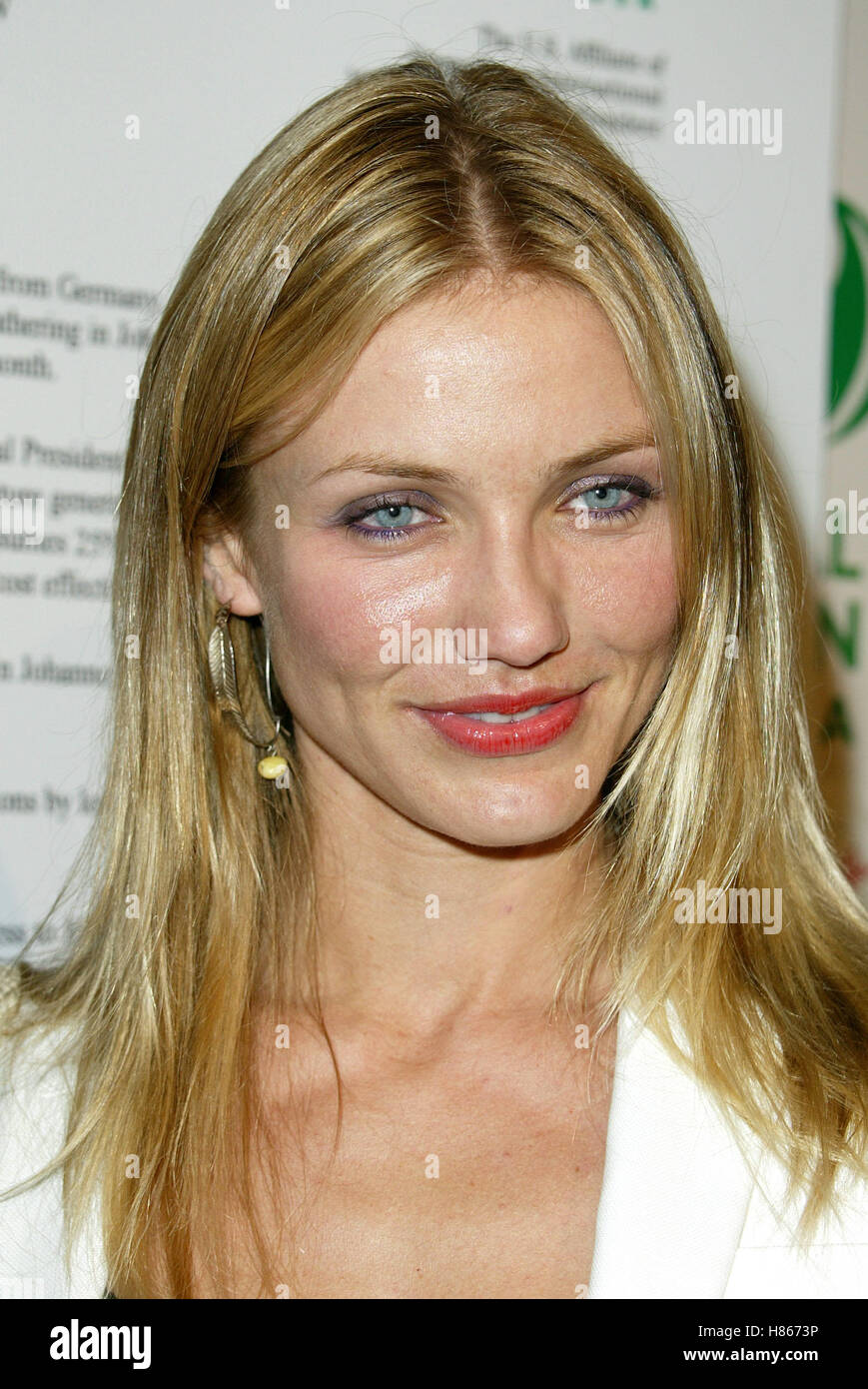 CAMERON DIAZ GOBAL GREEN PARTY HOLLYWOOD LOS ANGELES USA 12 August 2002 ...