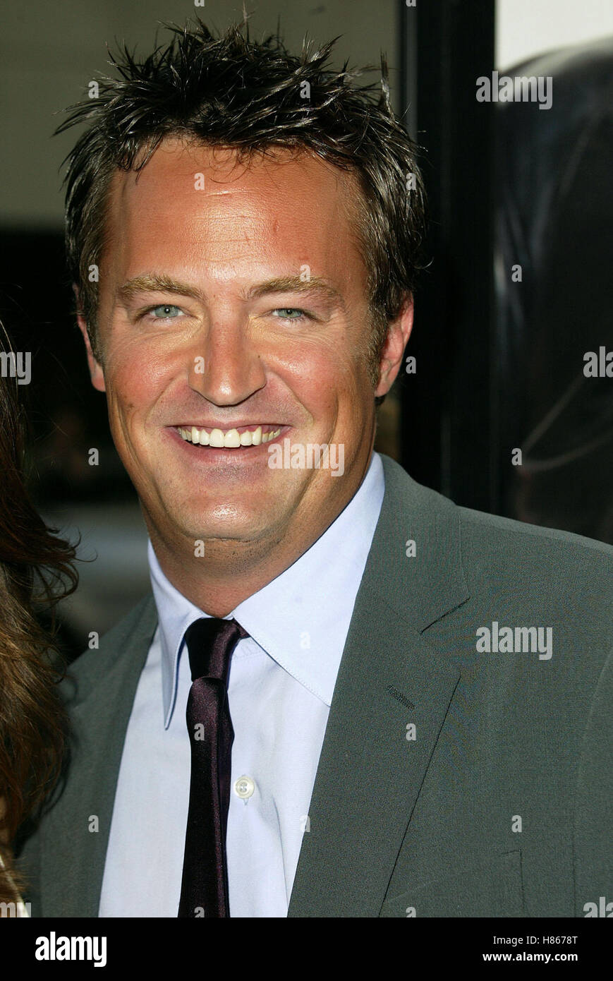 Serving sara 2002 matthew perry hi-res stock photography and images - Alamy