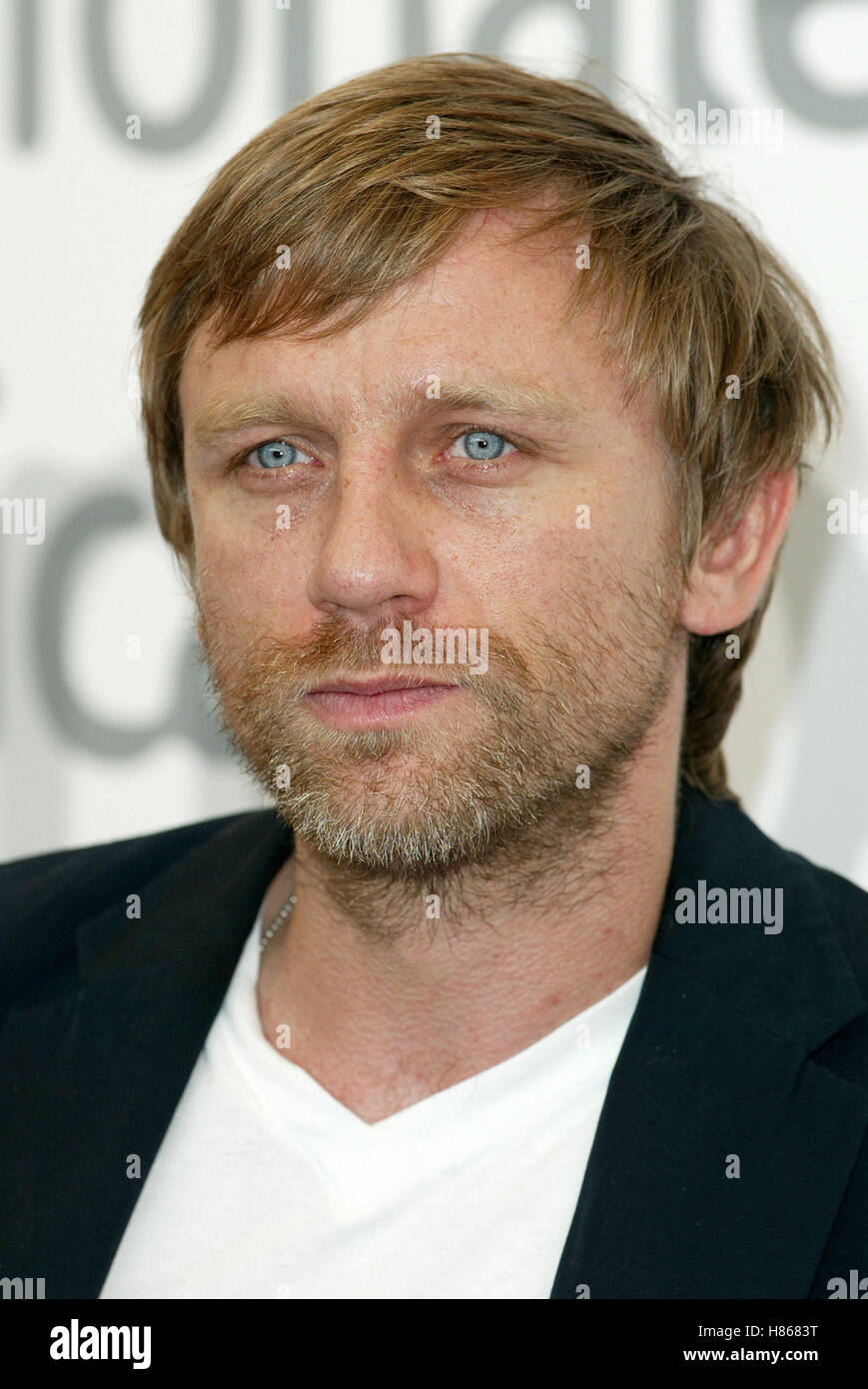 Daniel Craig Beard Skyfall