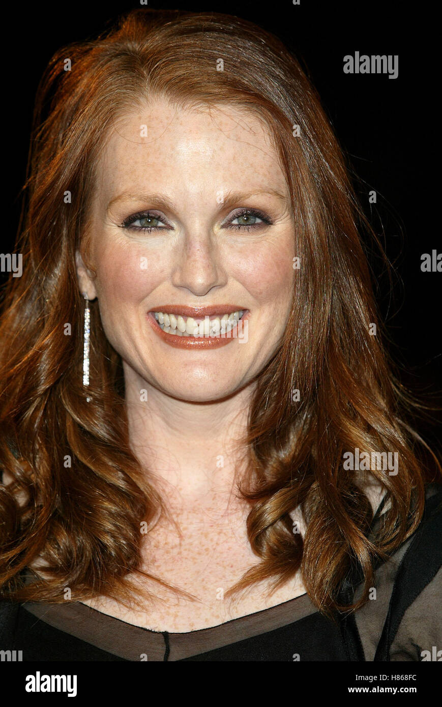 JULIANNE MOORE FAR FROM HEAVEN PREMIERE VENICE FILM FESTIVAL VENICE ITALY 02 September 2002 ...