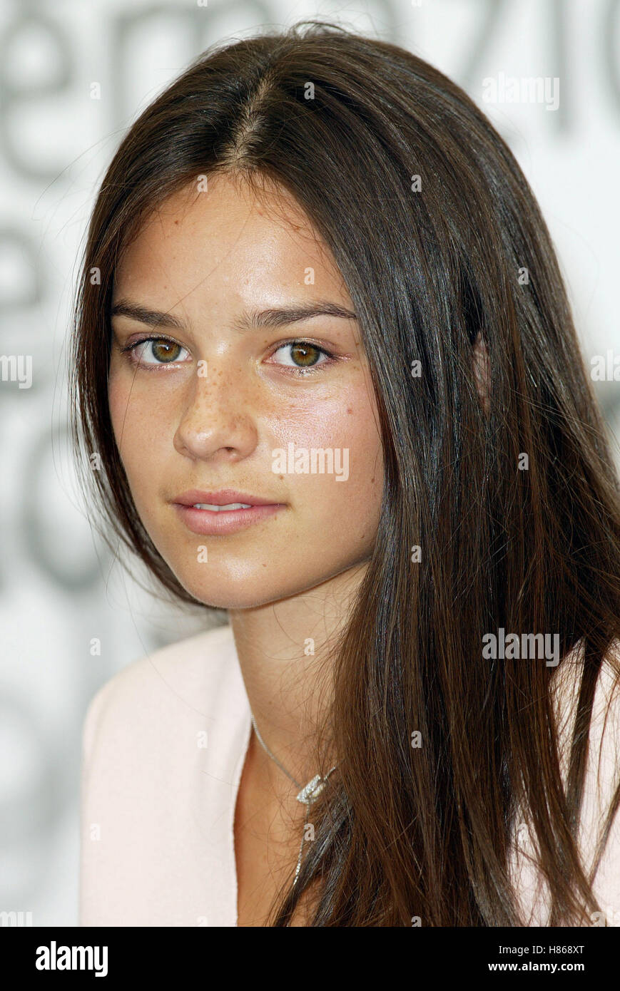 Louise saunders hi-res stock photography and images - Alamy