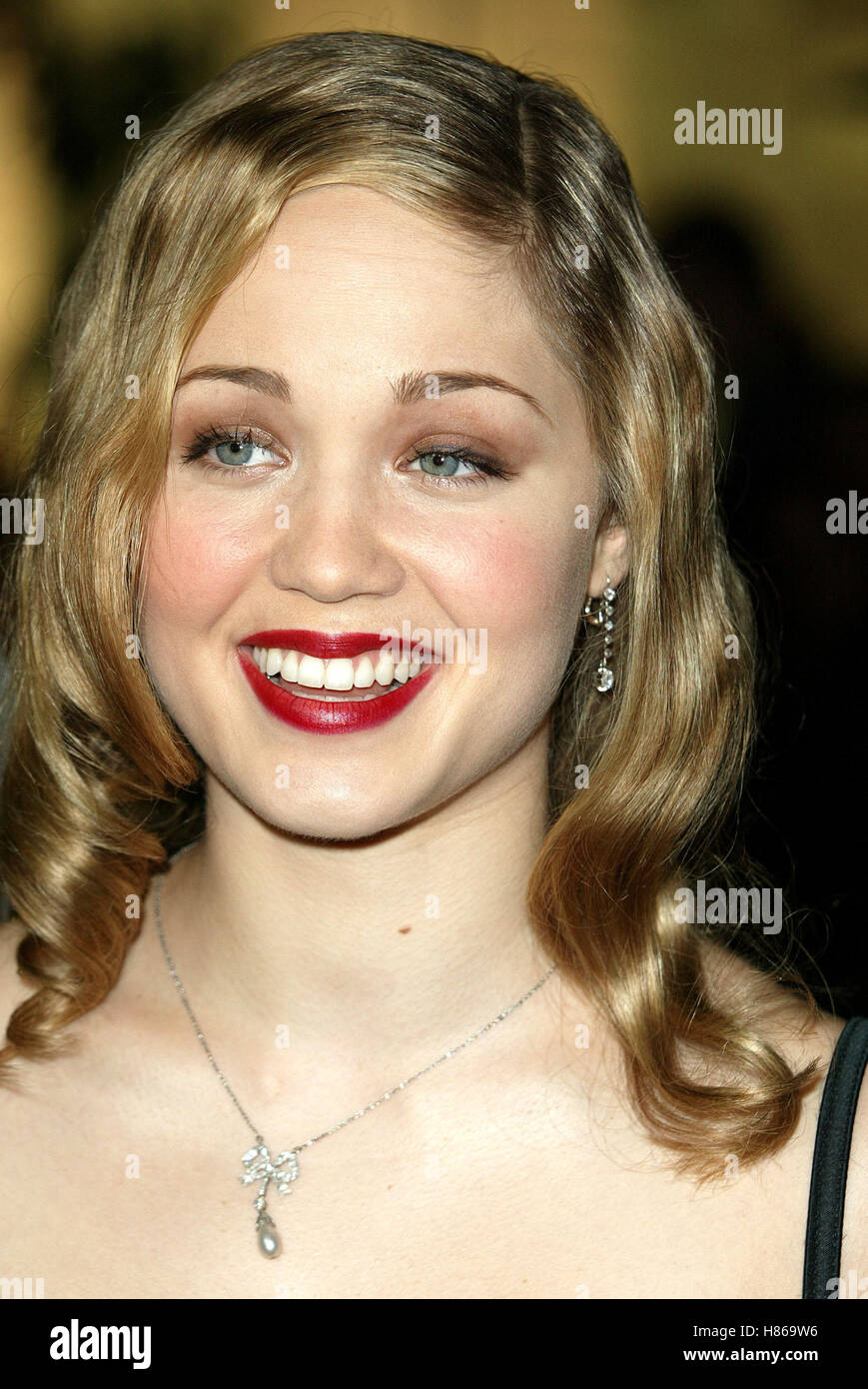 ERIKA CHRISTENSEN THE BANGERS SISTERS. PREMIERE THE GROVE LOS ANGELES ...