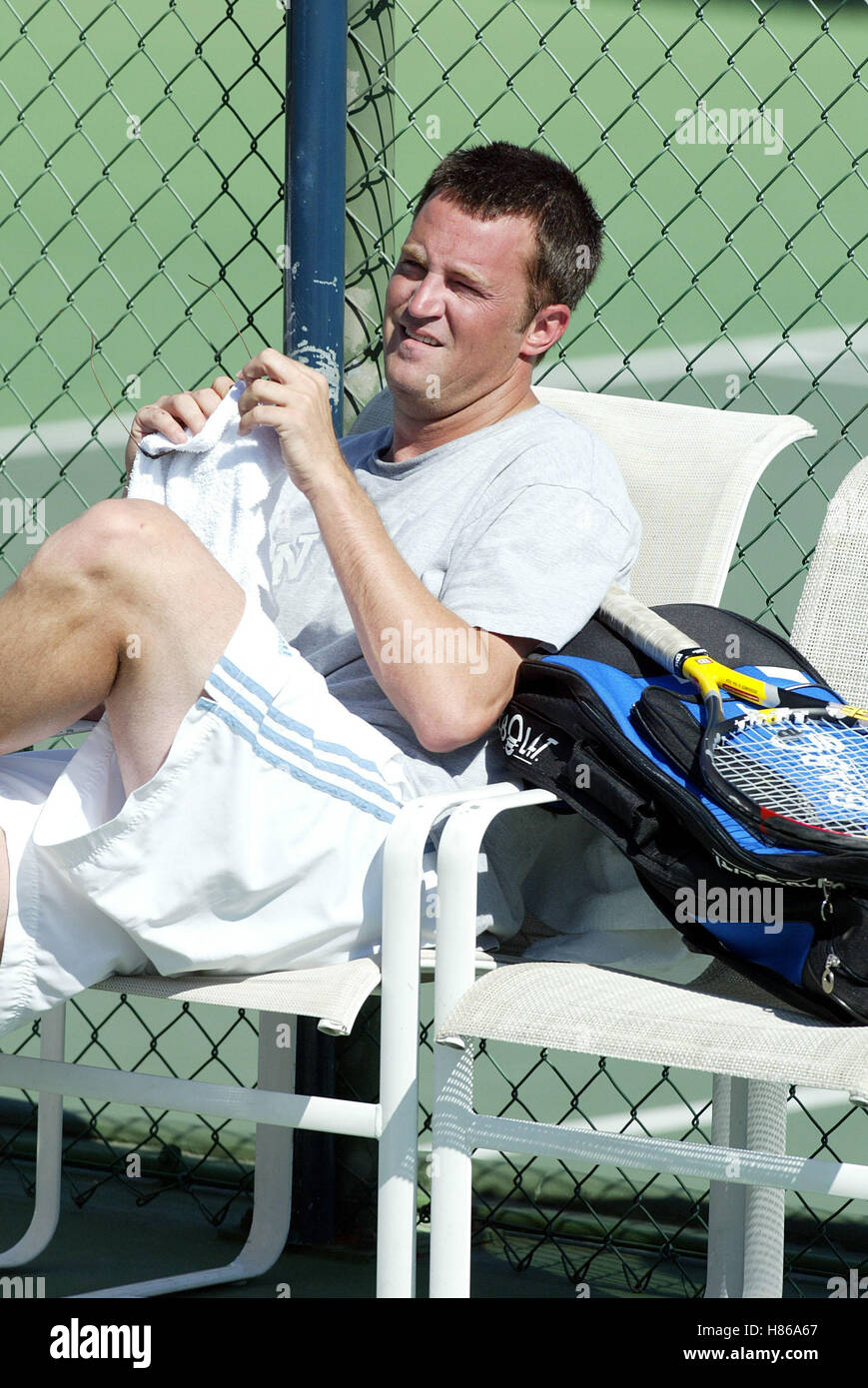 MATTHEW PERRY 1ST CELEBRITY TENNIS CLASSIC BEVERLY HILLS COUNTRY CLUB ...