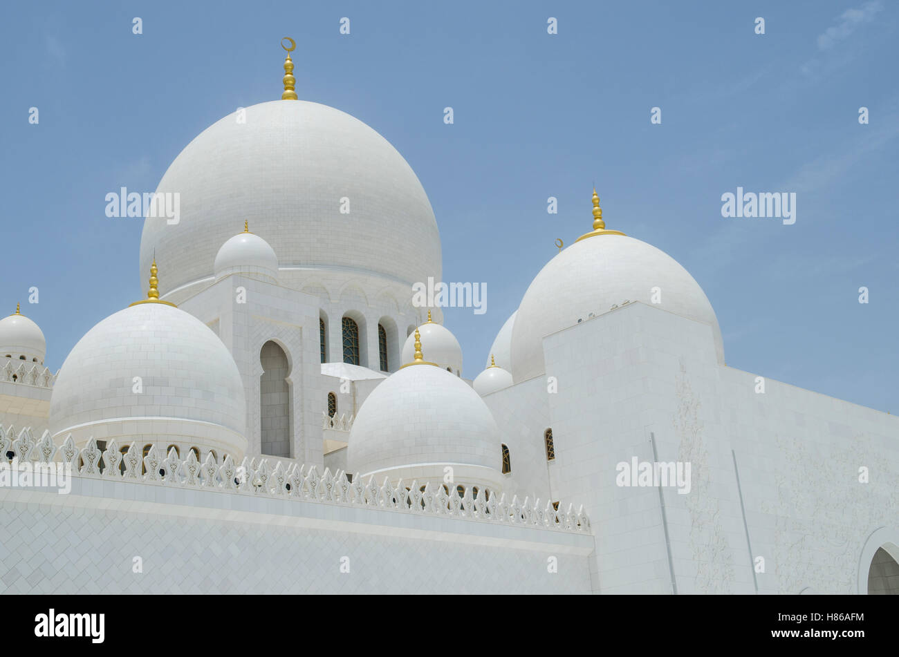 Sheikh Zayed Grand Mosque building exteriors Abu Dhabi United Arab ...