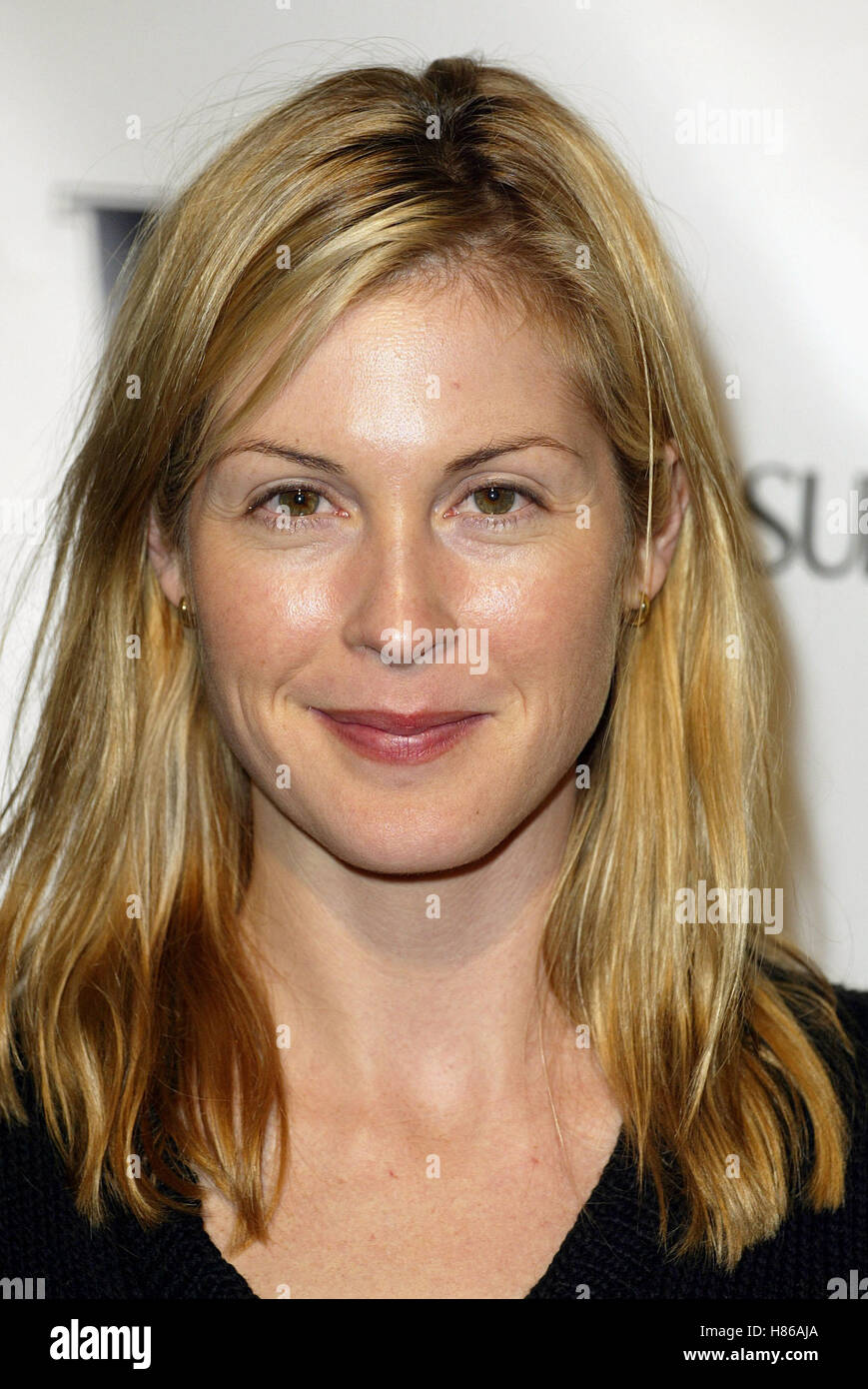 KELLY RUTHERFORD W MAG & RESURRECTION TRIBUTE BEVERLY HILLS LOS ANGELES ...