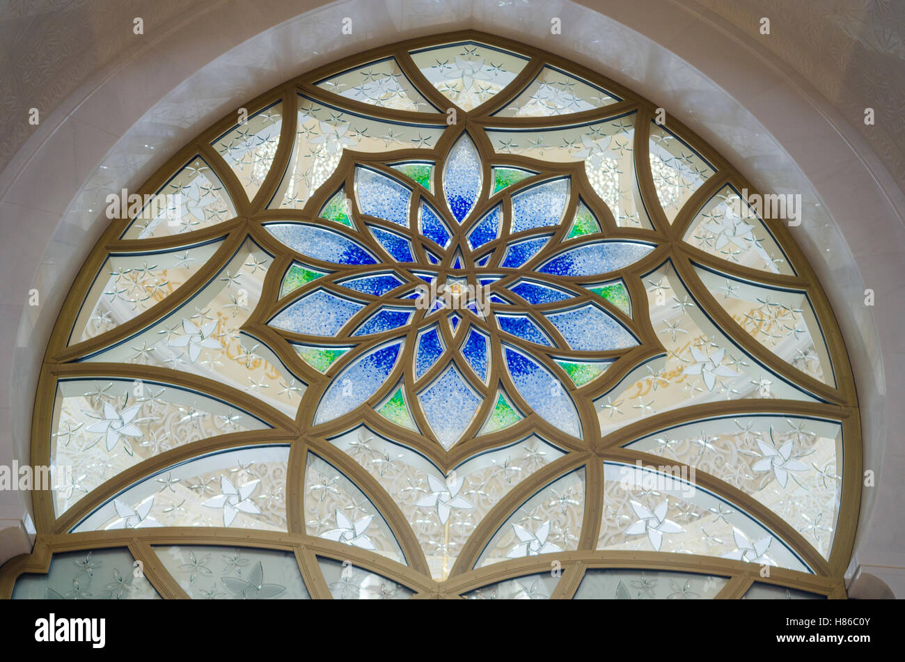 Sheikh zayed grand mosque stained glass hi-res stock photography and ...