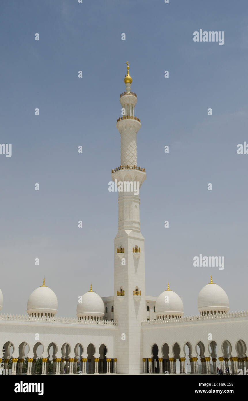 Minaret mosque zayed hi-res stock photography and images - Alamy