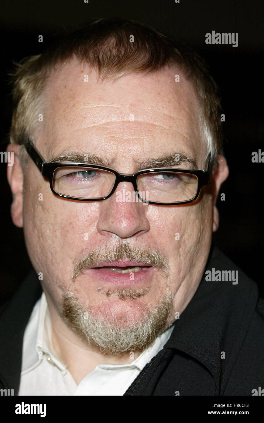 BRIAN COX THE RING PREMIERE LOS ANGELES WESTWOOD LOS ANGELES USA 09 ...